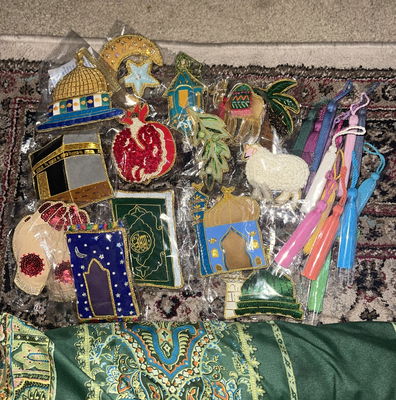 Sharing the beauty of Islam through art & design. – Designed By Sanna